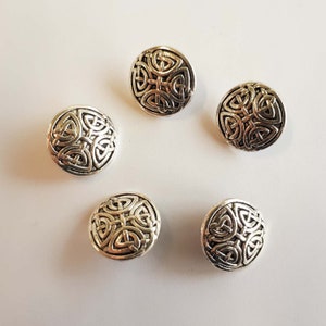 Celtic Knot Buttons set of 5 - Etsy