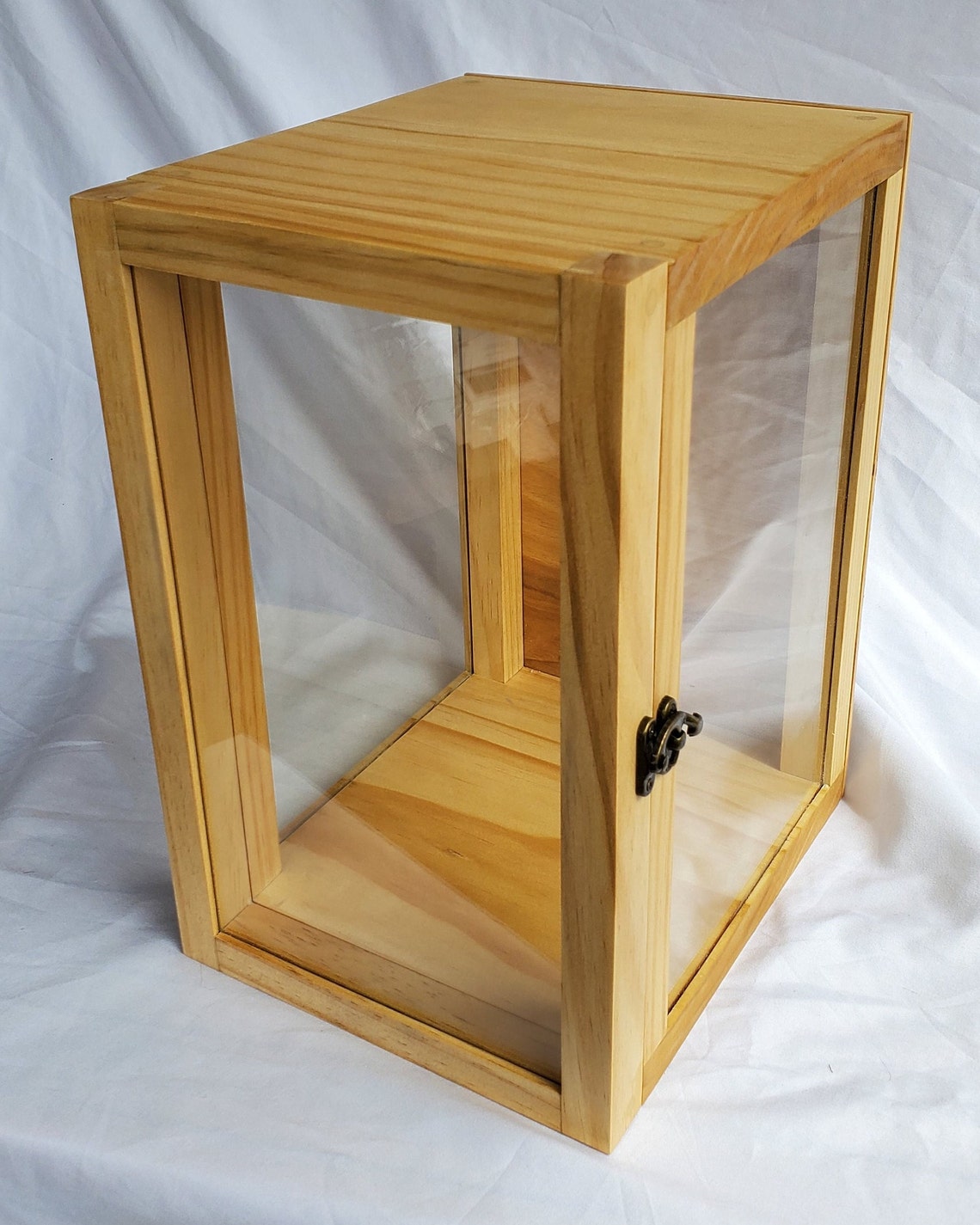 10 1/2 X 7 1/2 X 6 Wooden Shadow Box / 3 Sided Glass / Hinged Glass Lid ...