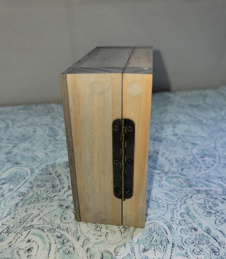 3 1/4 X 3 1/4 X 1 5/8 Wooden Shadow Box With Hinged Glass Lid | Etsy
