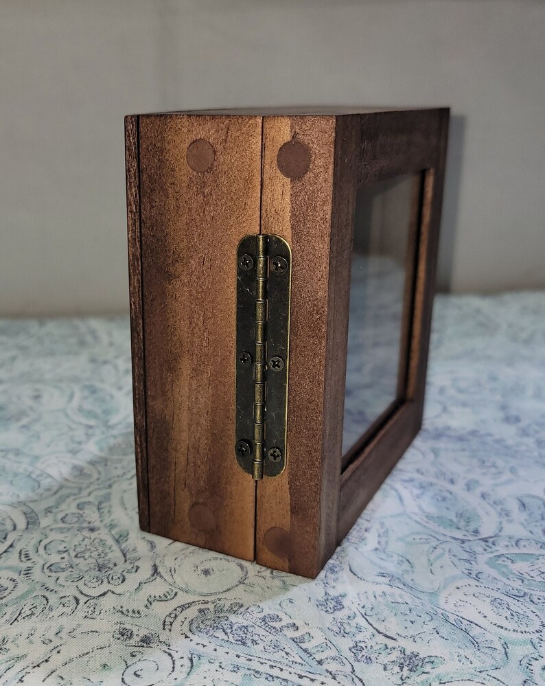 3 1/4 X 3 1/4 X 1 5/8 Wooden Shadow Box / Hinged Glass Lid / Display ...