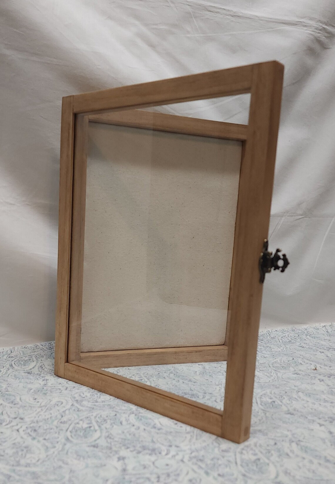 8 1/2 X 11 X 1 Wooden Shadow Box / Hinged Glass Lid / Cream Colored ...