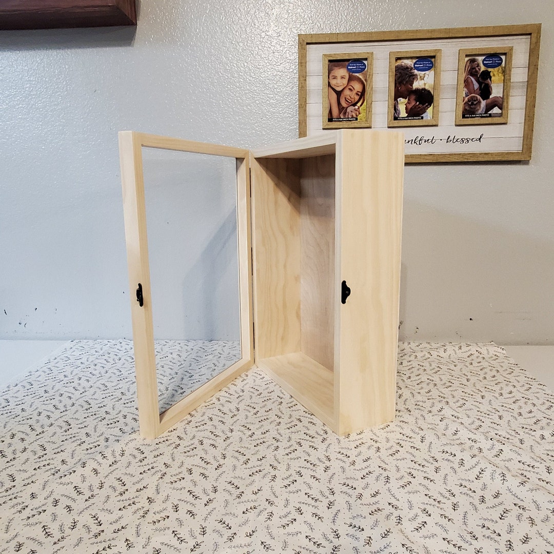 18 X 12 1/2 X 5 1/4 Wooden Shadow Box / Hinged Glass Lid / Display Case ...
