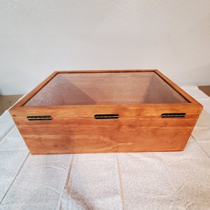 18 X 12 1/2 X 5 1/4 Wooden Shadow Box / Hinged Glass Lid / Display Case ...