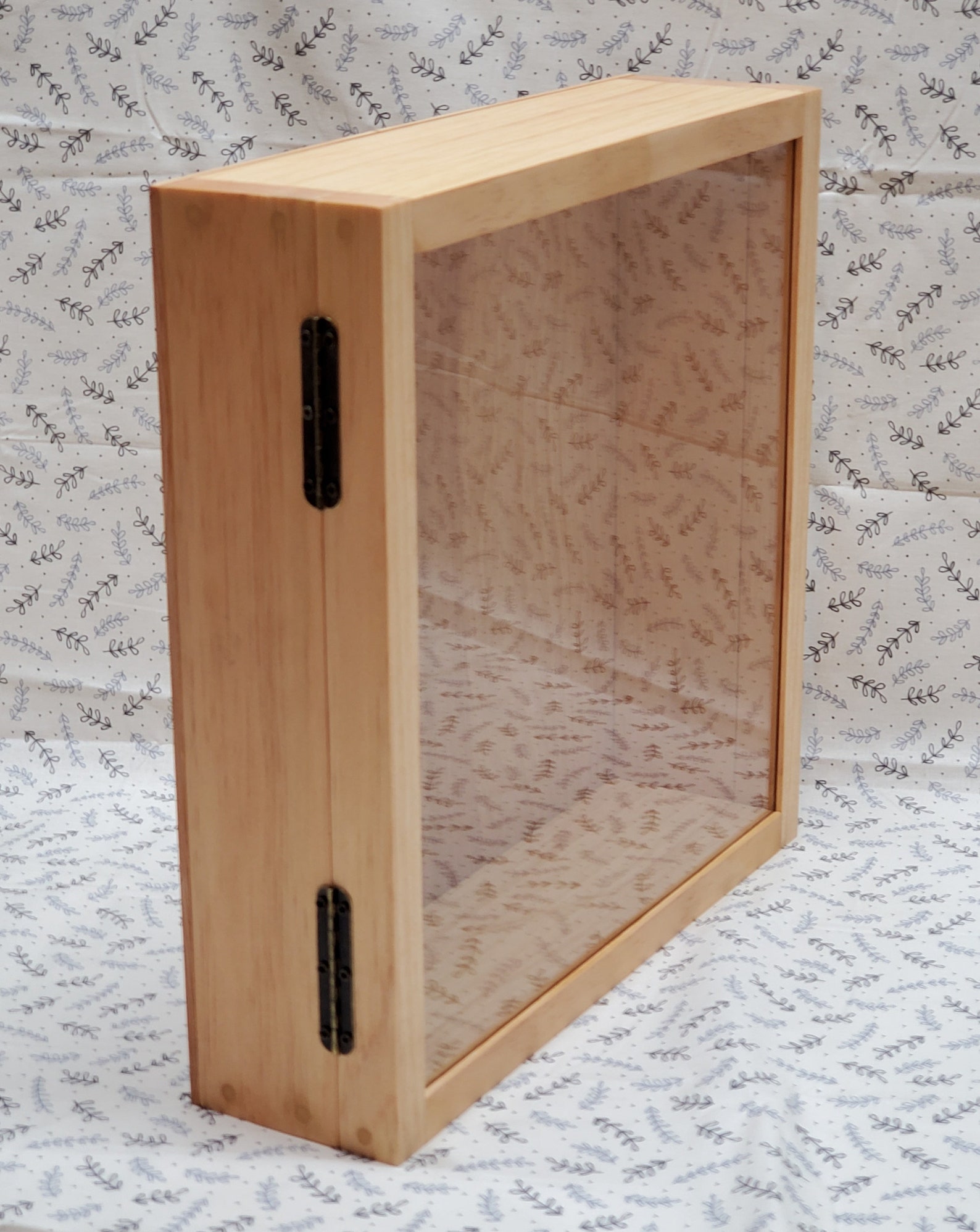 11 X 11 X 2 1/2 Wooden Shadow Box Hinged Glass Lid Display | Etsy