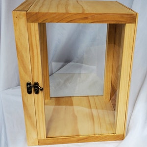 10 1/2 X 7 1/2 X 6 Wooden Shadow Box / 3 Sided Glass / Hinged Glass Lid ...