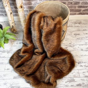 Raynard Faux Fur Throw, Fake Fur Blanket for Bed or Sofa With Brown ...