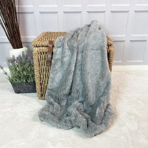 Ash Light Grey Faux Fur Throw for Bed or Sofa With Grey Faux-suede ...