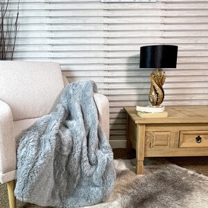 Ash Light Grey Faux Fur Throw for Bed or Sofa With Grey Faux-suede ...