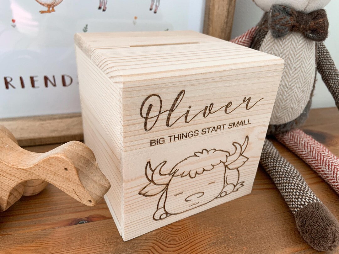 HIGHLAND COW Personalised Wooden Money Box, Piggy Bank, Birthday Gift ...