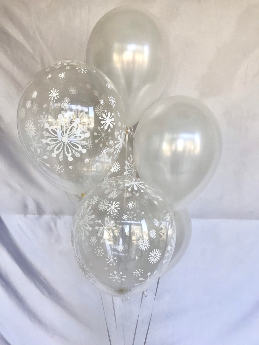 Snowflake Balloons 6 Pack Snowflake and Pearl White Balloons First ...