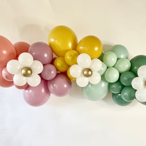 Grad Cap Balloon Garland Girl Grad Balloons Class of 2024 Grad Daisy ...