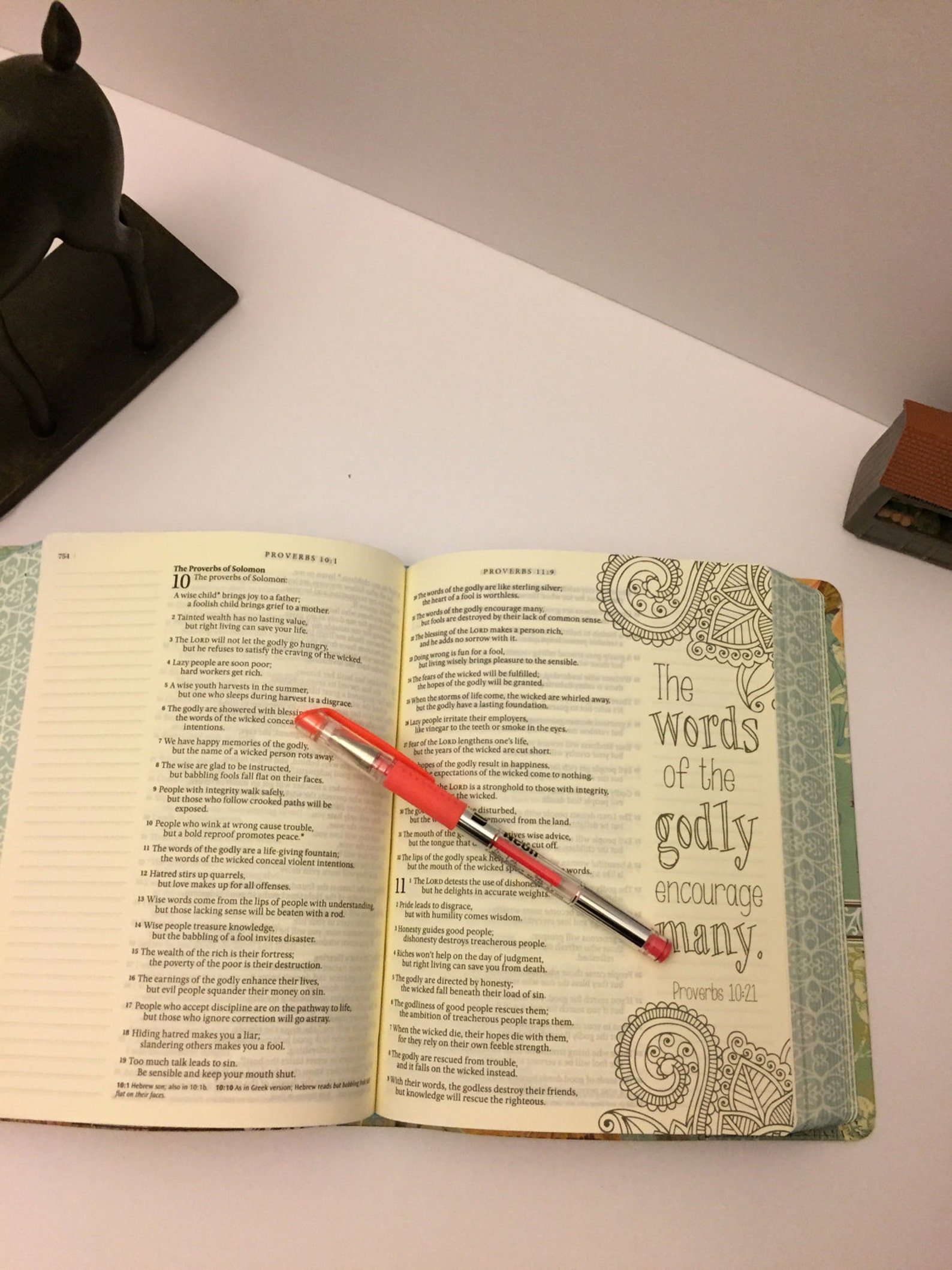 NLT Inspire Bible Journal silk Vintage Blue and Cream Cover | Etsy