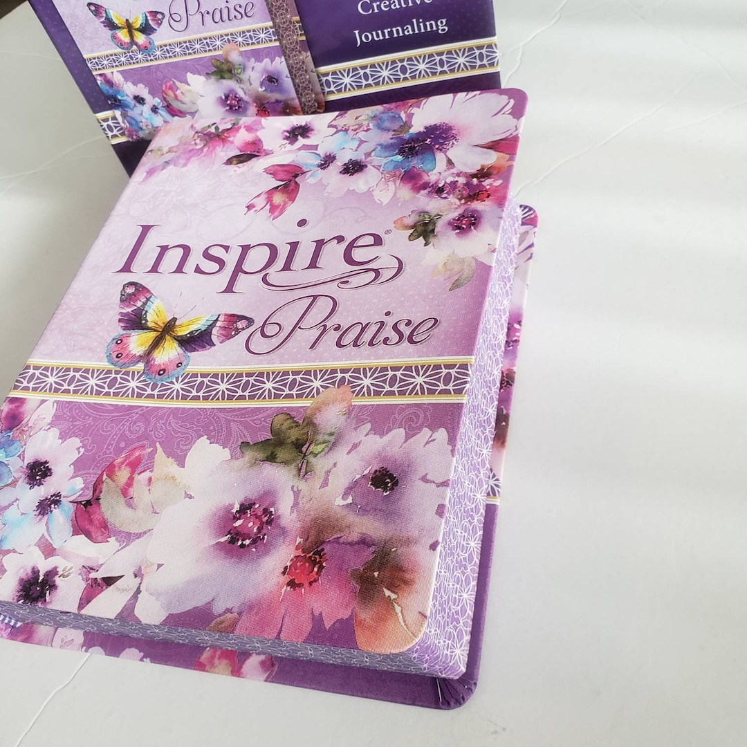 NLT Inspire Praise Journaling Bible With Floral Cover -gift for Women ...