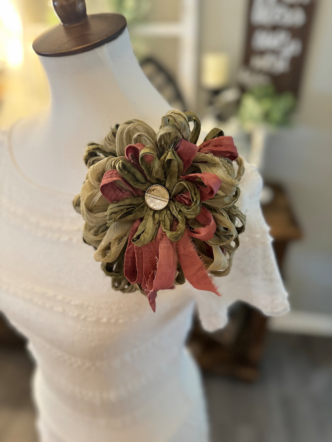 Upcycled Fabric Flower Pin/vintage Brooch/wearable Art/boho/shabby Chic ...