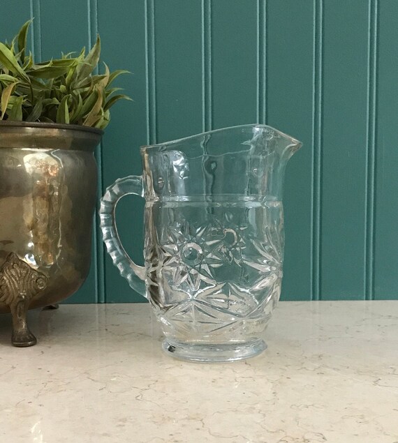 Anchor Hocking Prescut Pattern Clear Glass Pitcher/pint