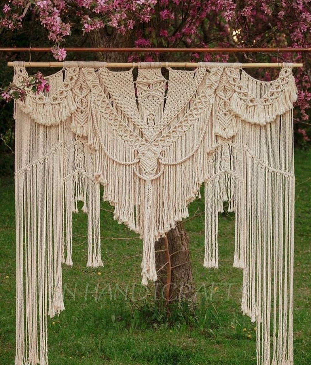 Beautiful Macrame Wedding Arch Arbor // Macrame Wall Hanging // Macrame ...