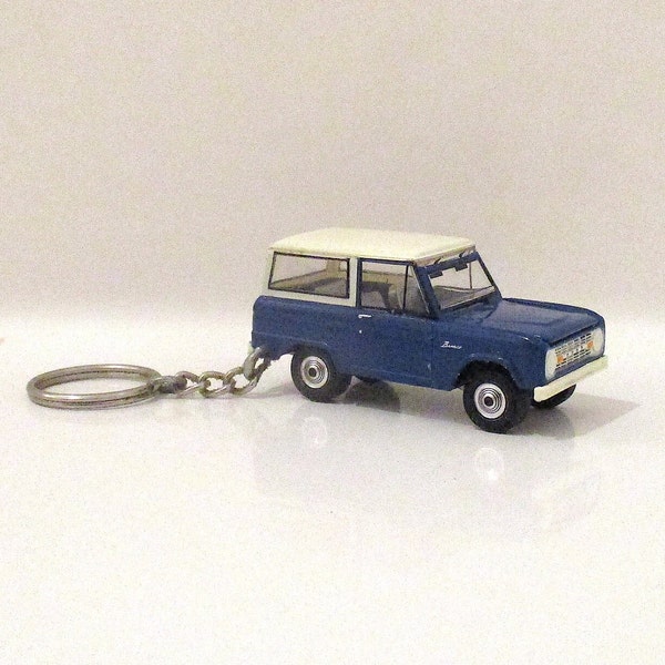 Ford Bronco Keychain - Etsy