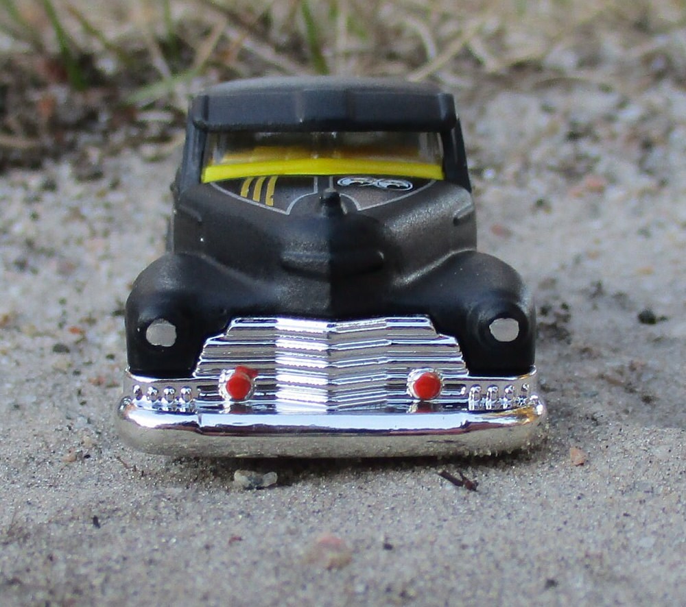 1947 Chevy Fleetline Lowrider Black Keychain,mooneyes Goodyear, - Etsy