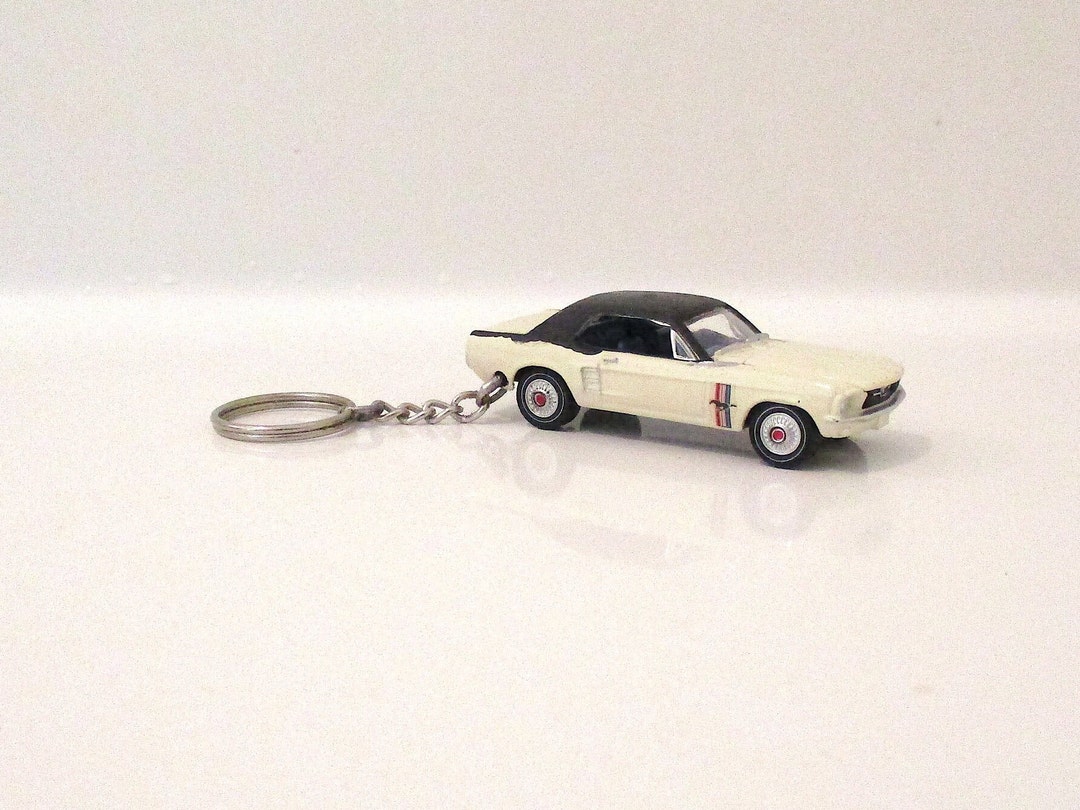 1967 Ford Mustang Coupe Landau TOP Keychain - Etsy