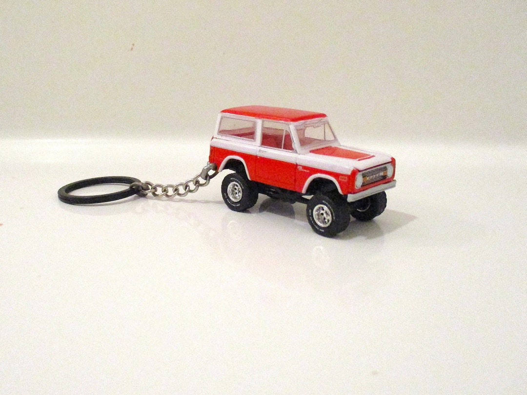 1977 Ford Bronco White RED Keychain, - Etsy