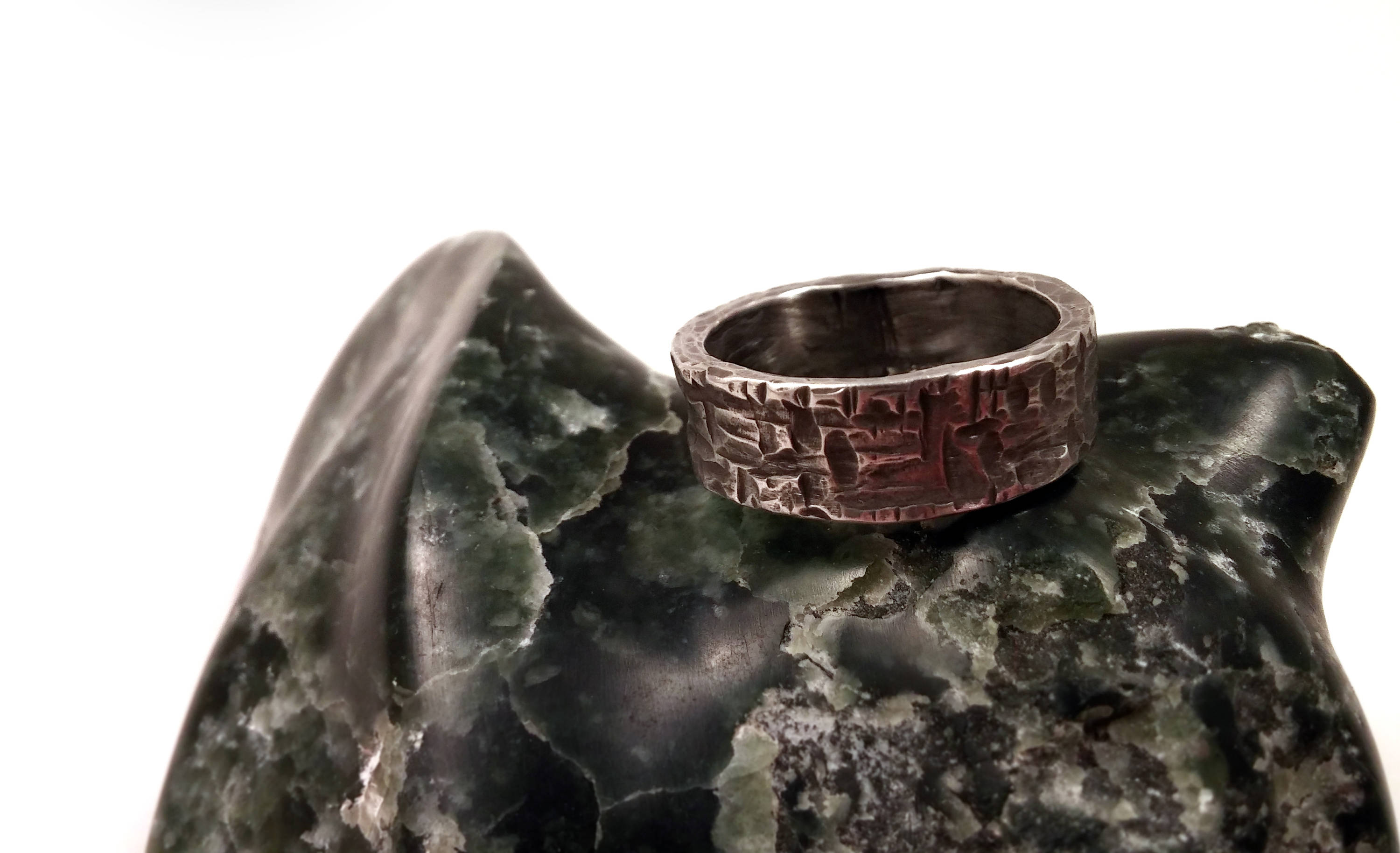 Oxidized Pewter Viking Wedding Ring / Hammered Criss Cross - Etsy