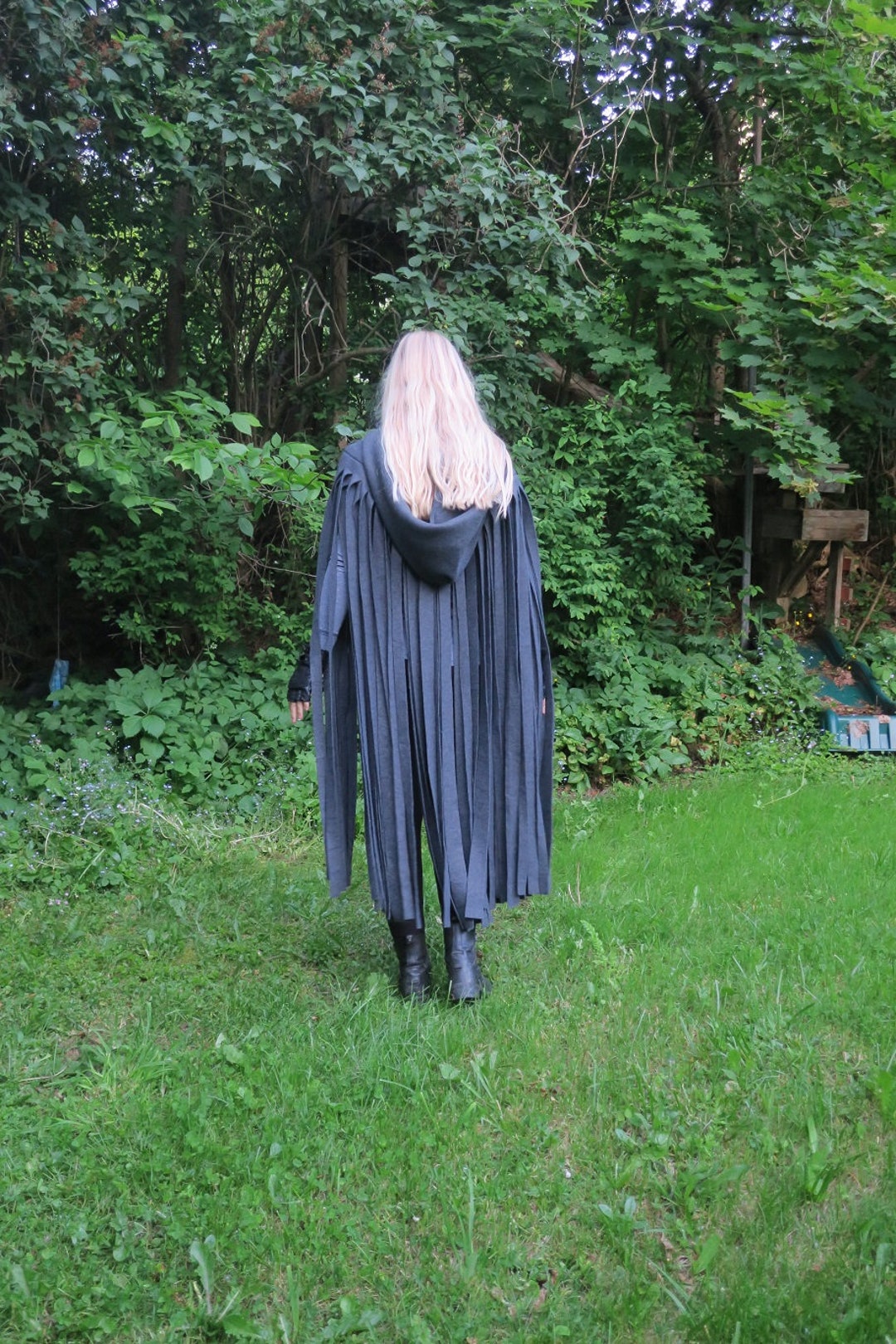 Mistcloak-mistborn-cloak-vin-elend-allomancy-misting-cosmere-brandon ...