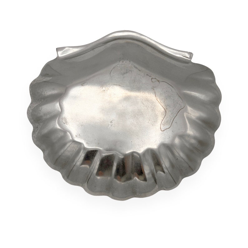 Aluminum Dish, Plate or Platter for Bathroom or Spa Hand Towels, Beach ...