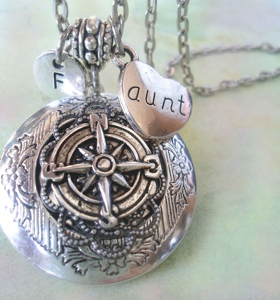 Aunt Locket Personalized W-letter Charm Compass Locket for | Etsy
