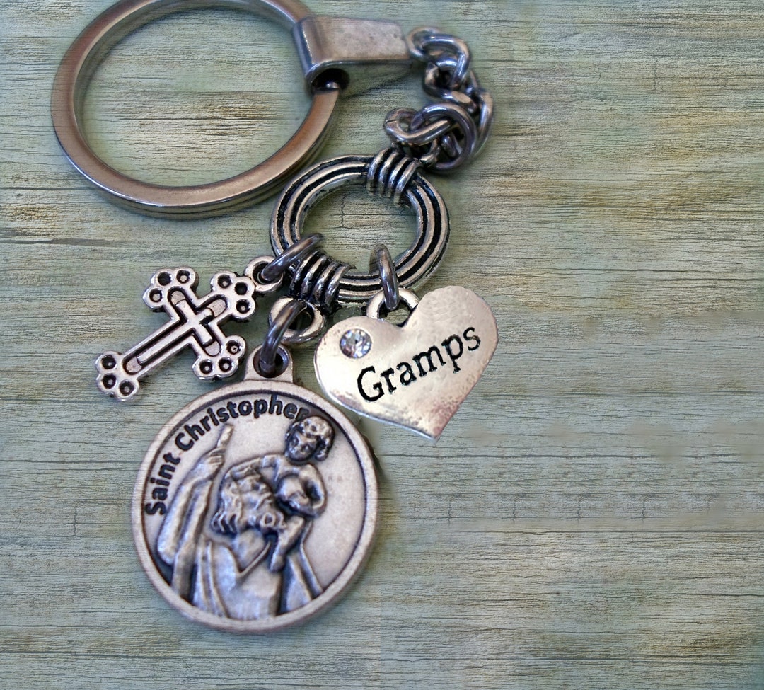 Porte-clés Saint-Christophe grand-père avec croix et coeur gravé ...
