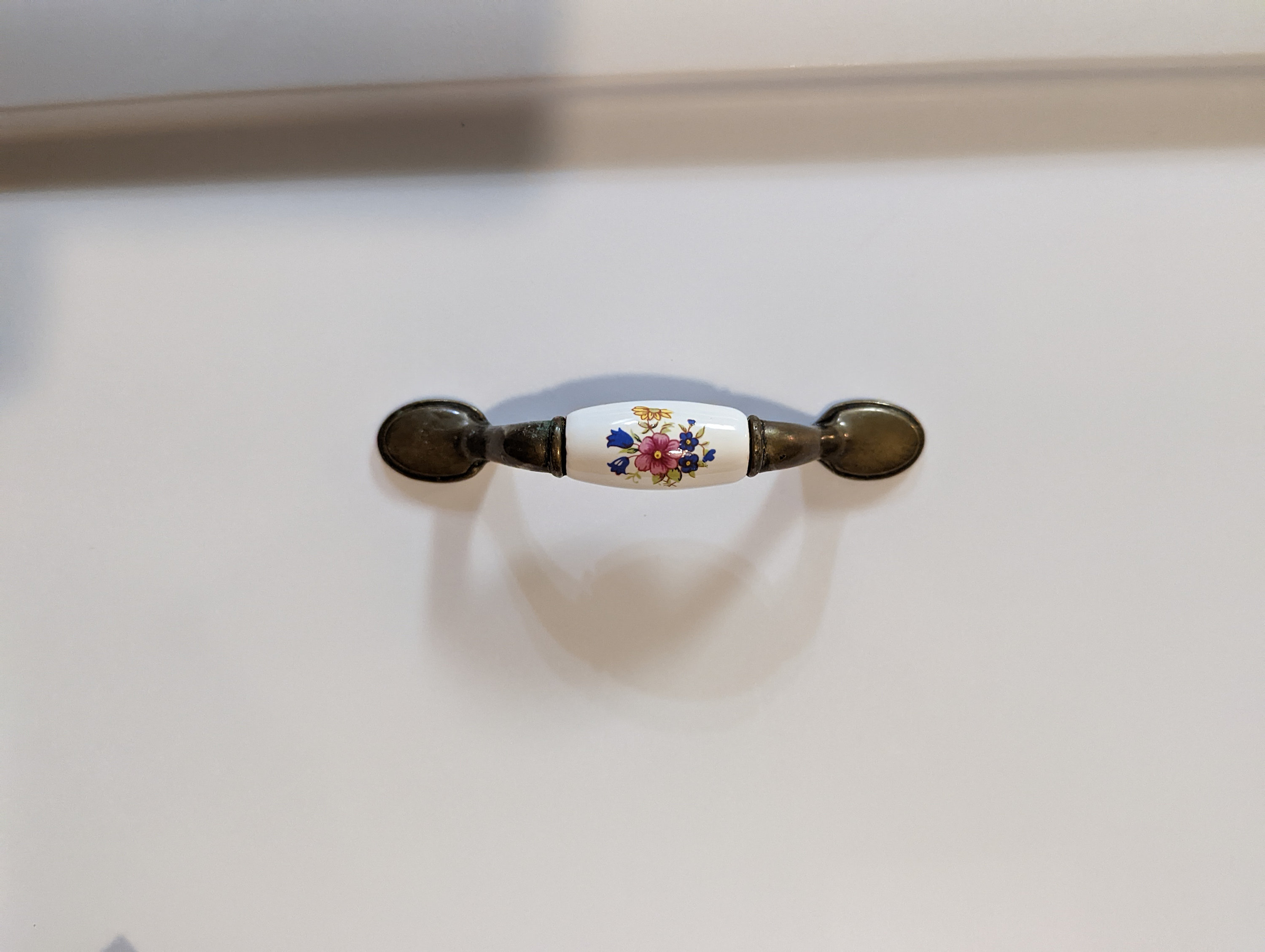 Vintage Ceramic Cabinet/drawer Hardware 34 Pieces With - Etsy