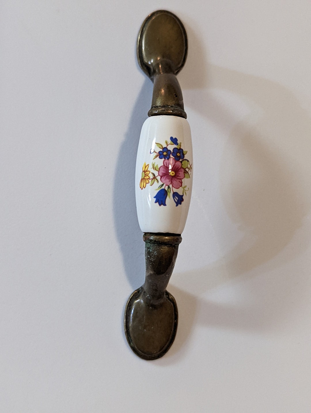 Vintage Ceramic Cabinet/drawer Hardware 34 Pieces With Screws - Etsy