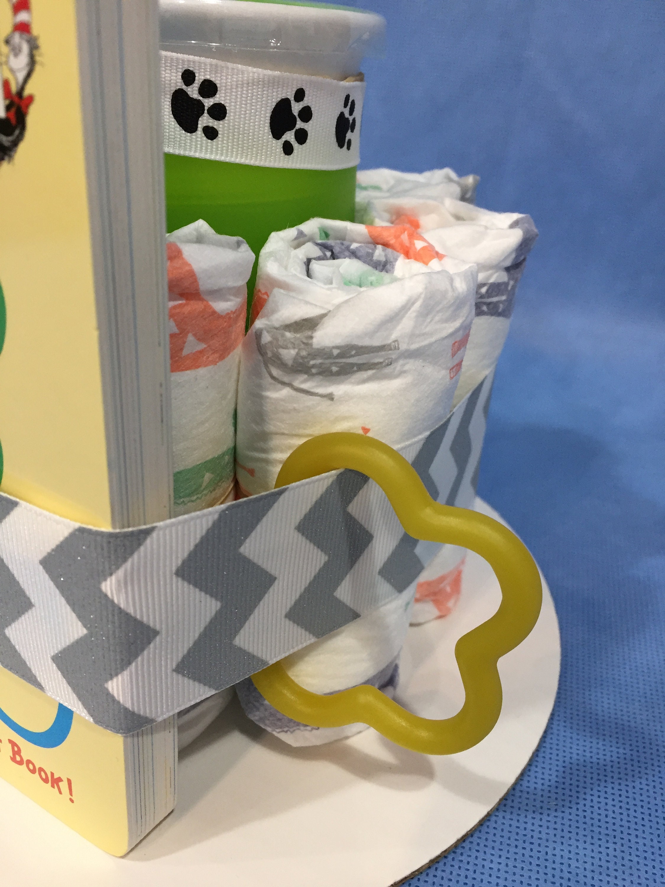 Mini Dr Seuss's ABC Book Diaper Cake with Honest Company Diapers ...