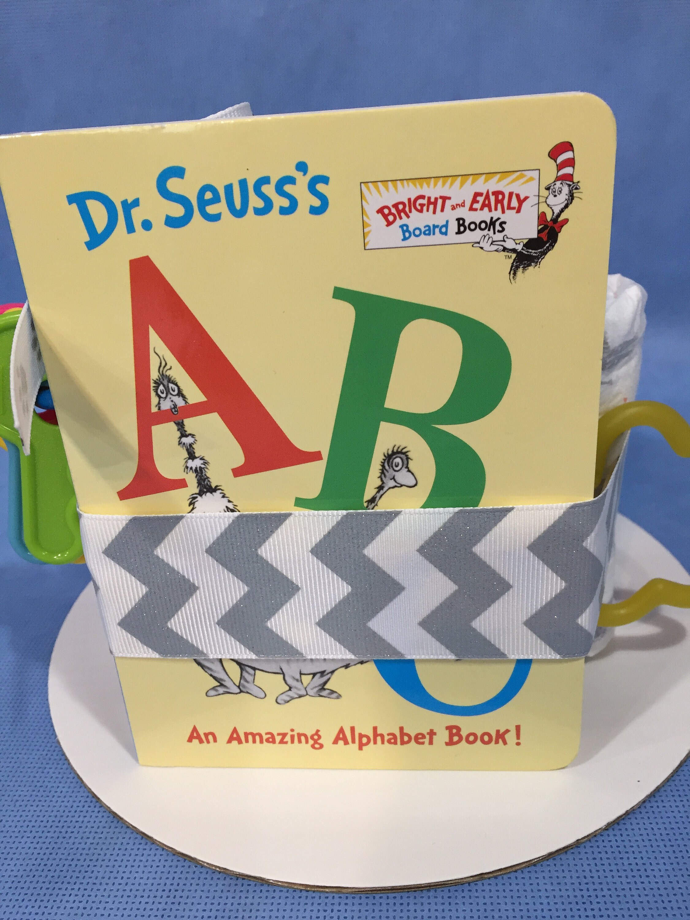 Mini Dr Seuss's ABC Book Diaper Cake with Honest Company Diapers ...