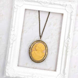 Lady Cameo Locket 5 Colors Romantic Victorian Style Pink Blush Yellow ...