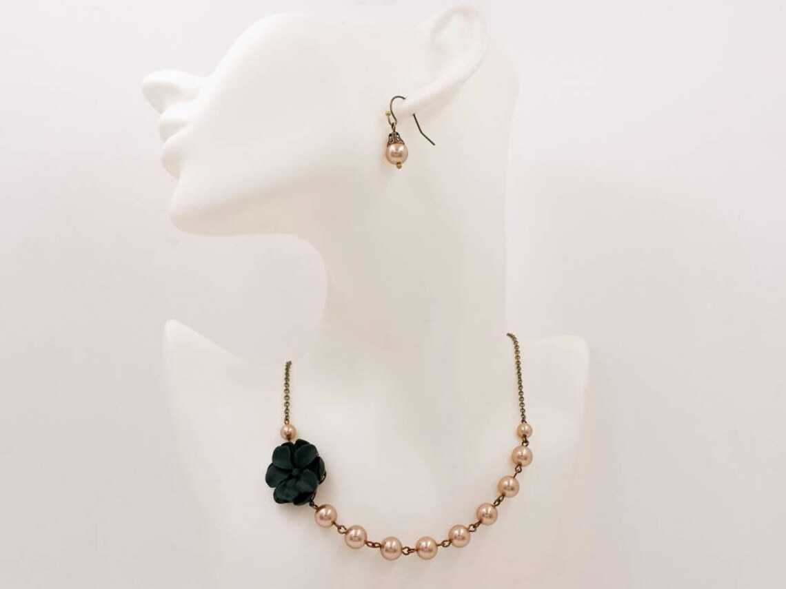 Forest Green Flower Necklace Greenery Floral Gold Gold Pearl - Etsy