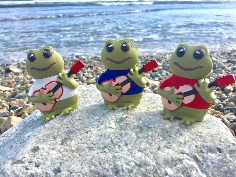 Trio Coqui Figurines - Etsy