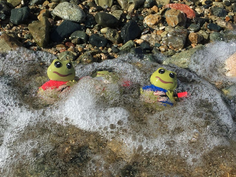 Trio Coqui Figurines - Etsy