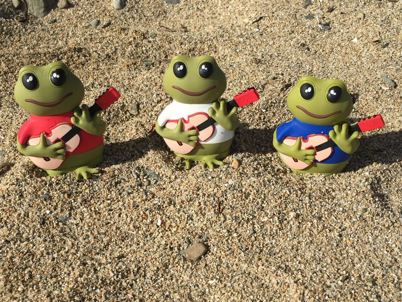 Trio Coqui Figurines - Etsy