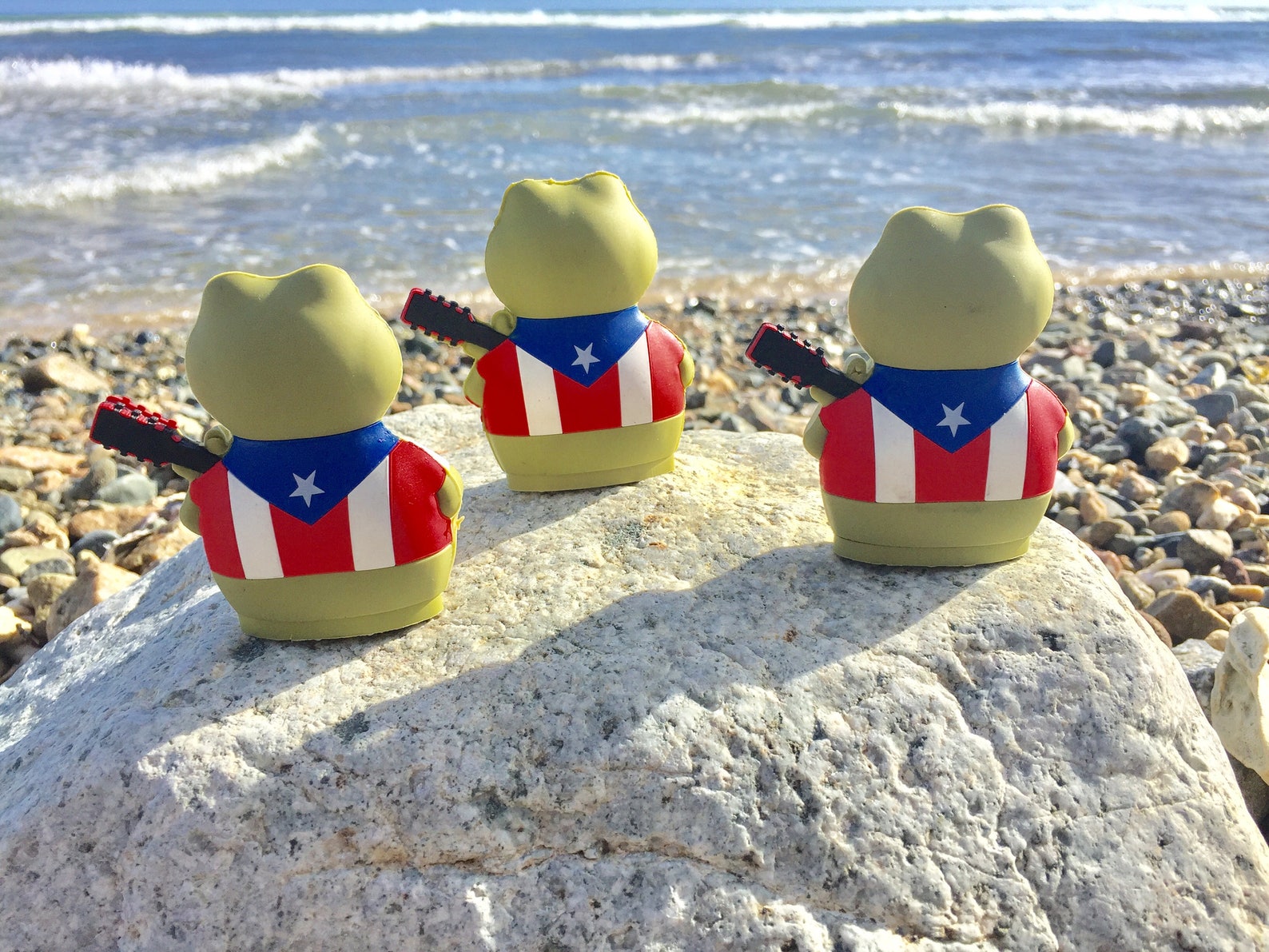 Trio Coqui Figurines - Etsy