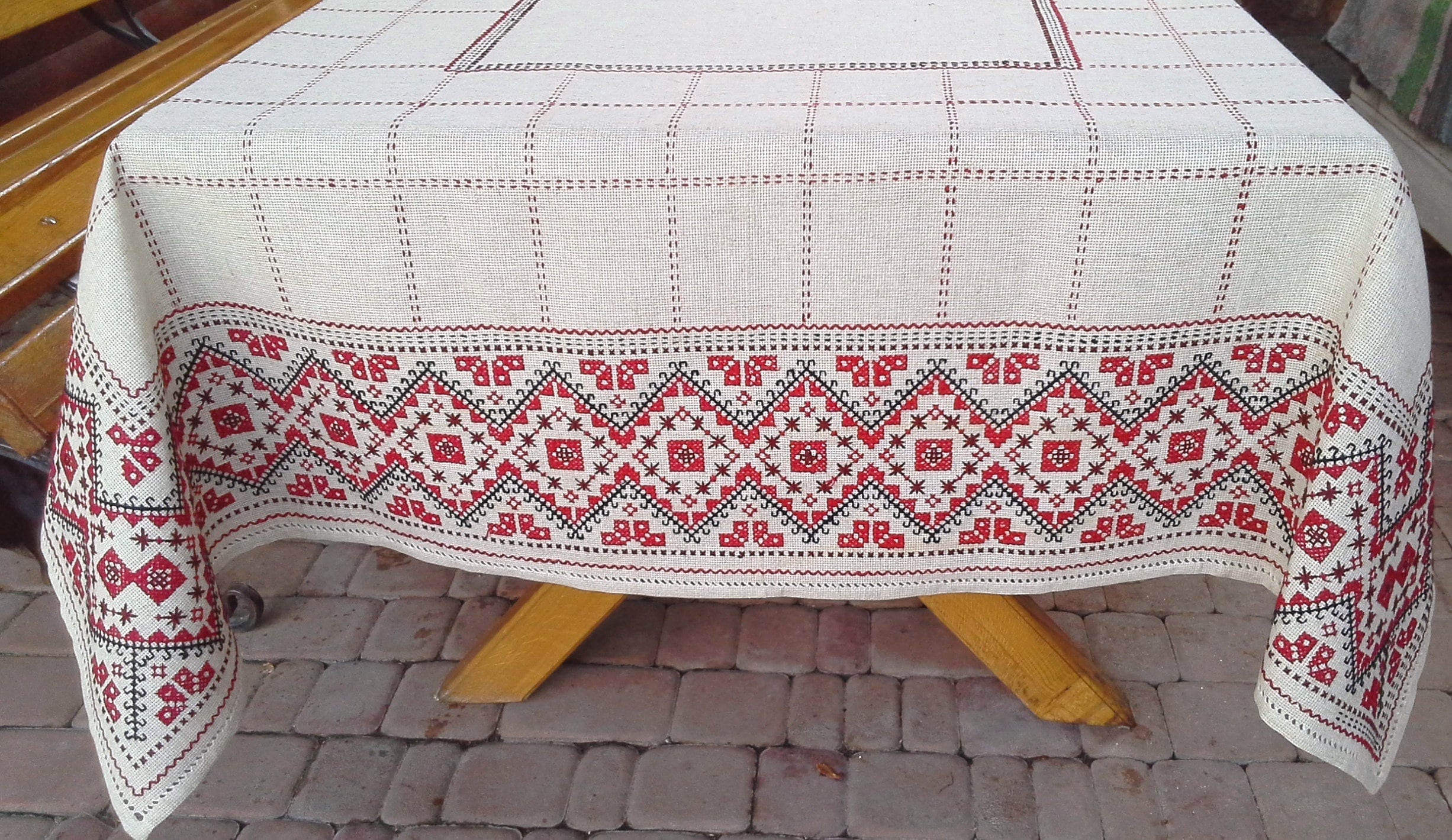 Hand Embroidered Linen Table Set Linen Tablecloth and Napkins ...