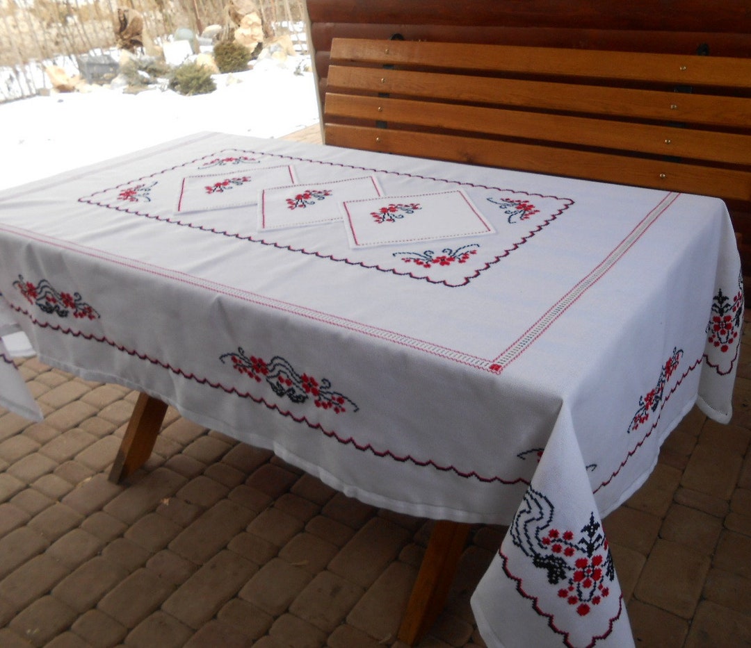 Handmade Embroidered Tablecloth & Napkins Set: Cottage Chic Cherry ...