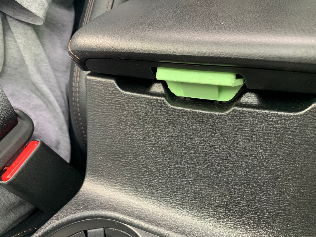 Mazda CX-5 Center Console Latch (2017–2022) | Replacement Armrest Latch ...