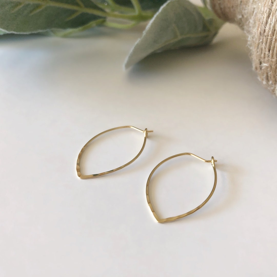 Small Gold Almond Shape Hoop Earrings/hammeredearrings/hammered Almond ...