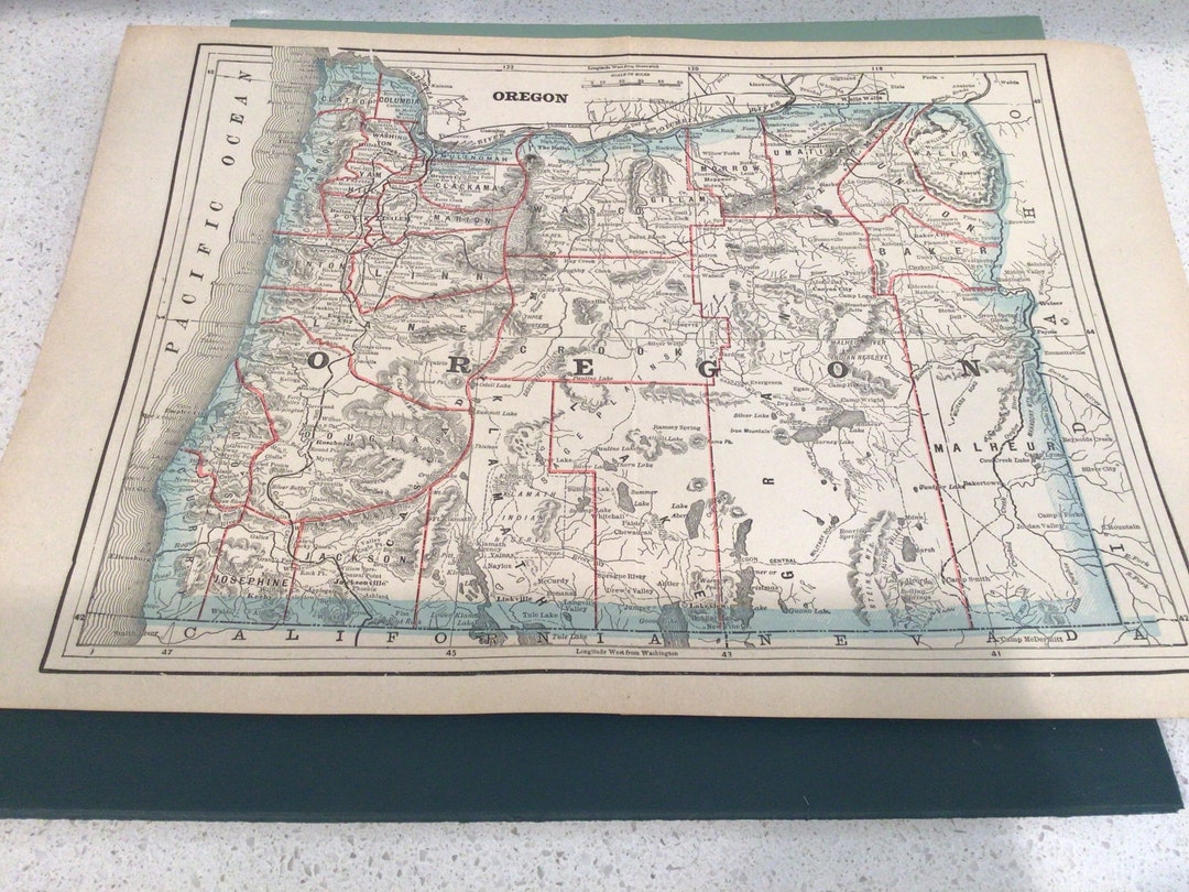 Map of Oregon, 10 X 14“ 1890, Tinted by Hand Pulled From an Old Atlas ...