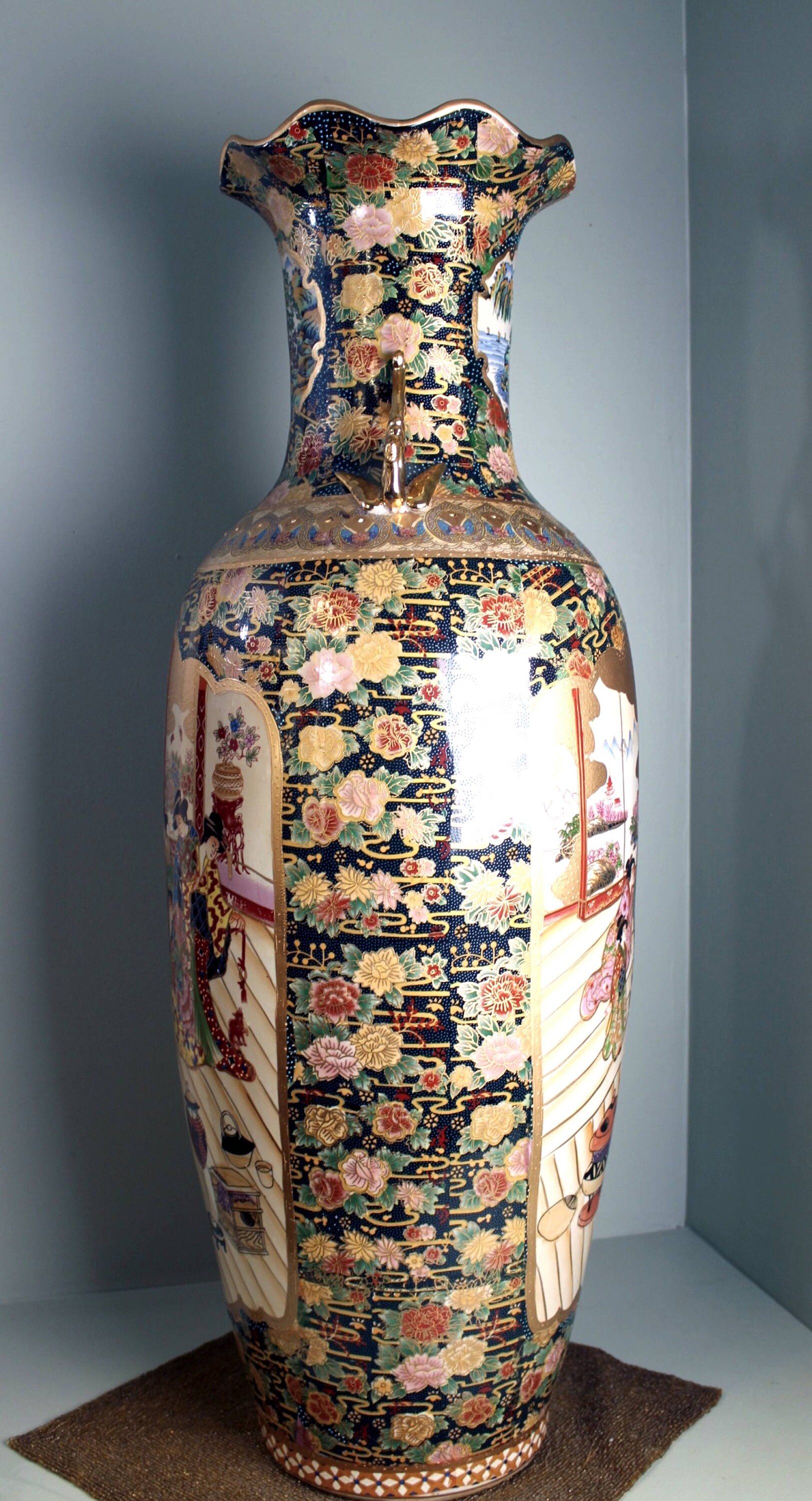 Japanese Satsuma Vase 37, Geisha Scene, Moriage Style, Heavy Gold Gilt ...