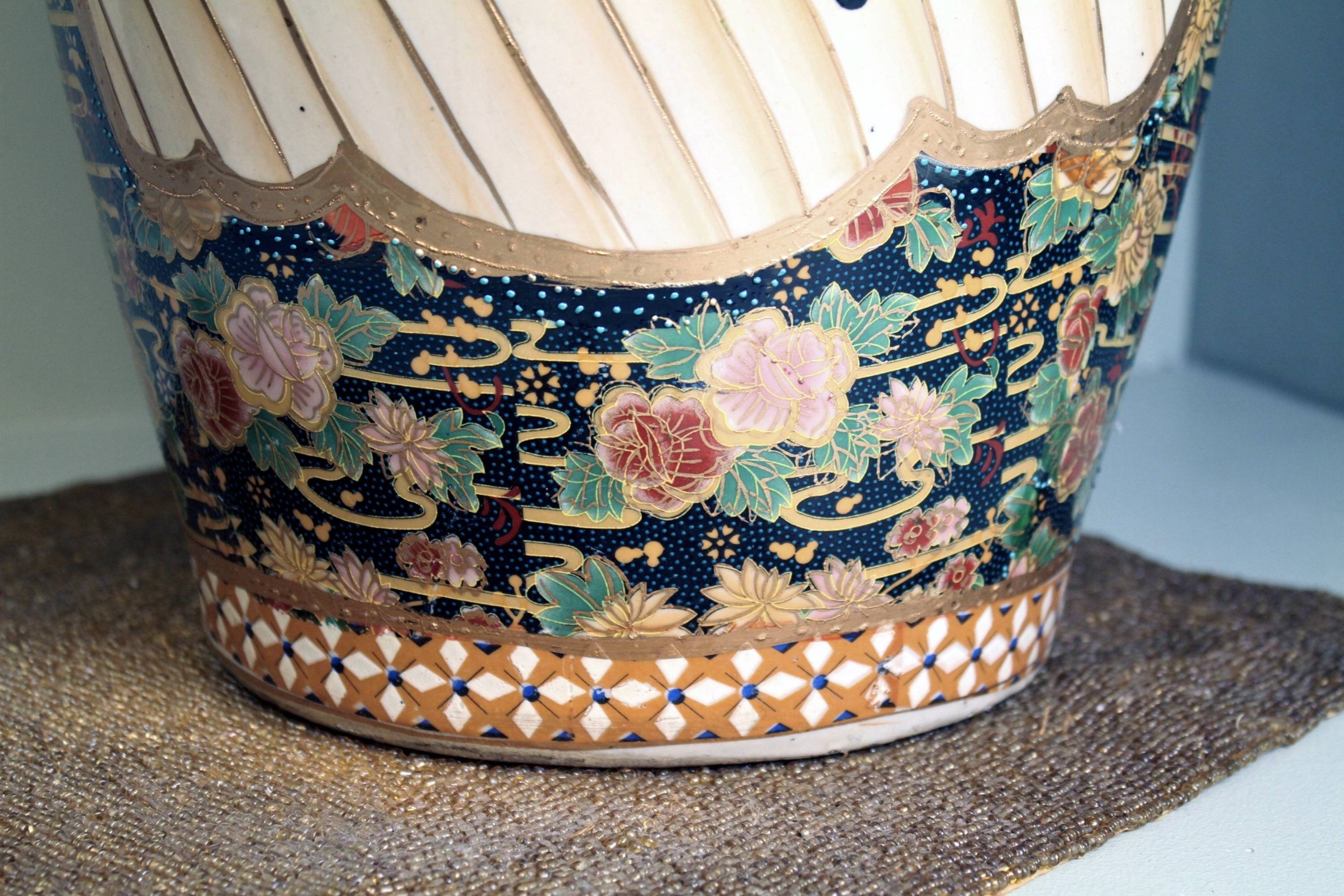 Japanese Satsuma Vase 37, Geisha Scene, Moriage Style, Heavy Gold Gilt ...