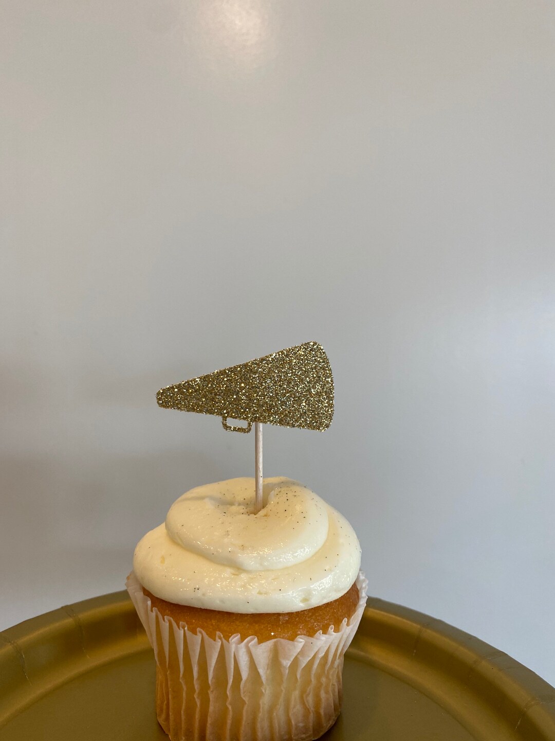 Megaphone Cupcake Toppers, Cheerleading Food Picks, Cheer Party ...