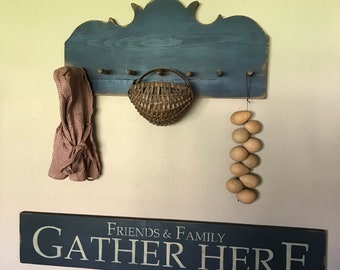 Primitive Colonial Style Peg Rack - Etsy