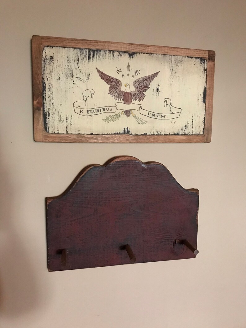 Primitive 3 Peg Scalloped Peg Rack - Etsy