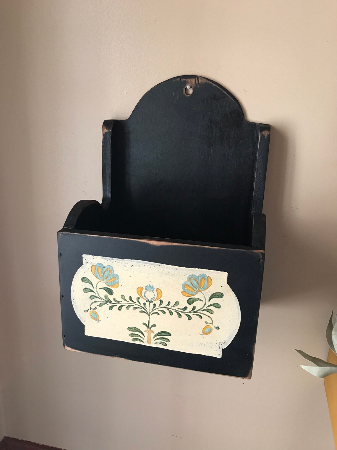 Primitive Colonial Folk Art Wall Box - Etsy